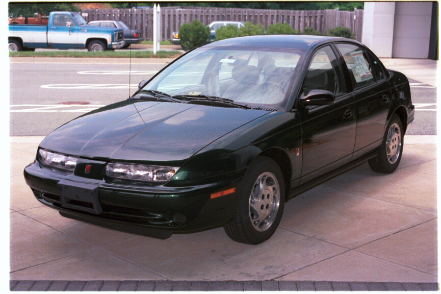 Saturn SL technical specifications and fuel economy